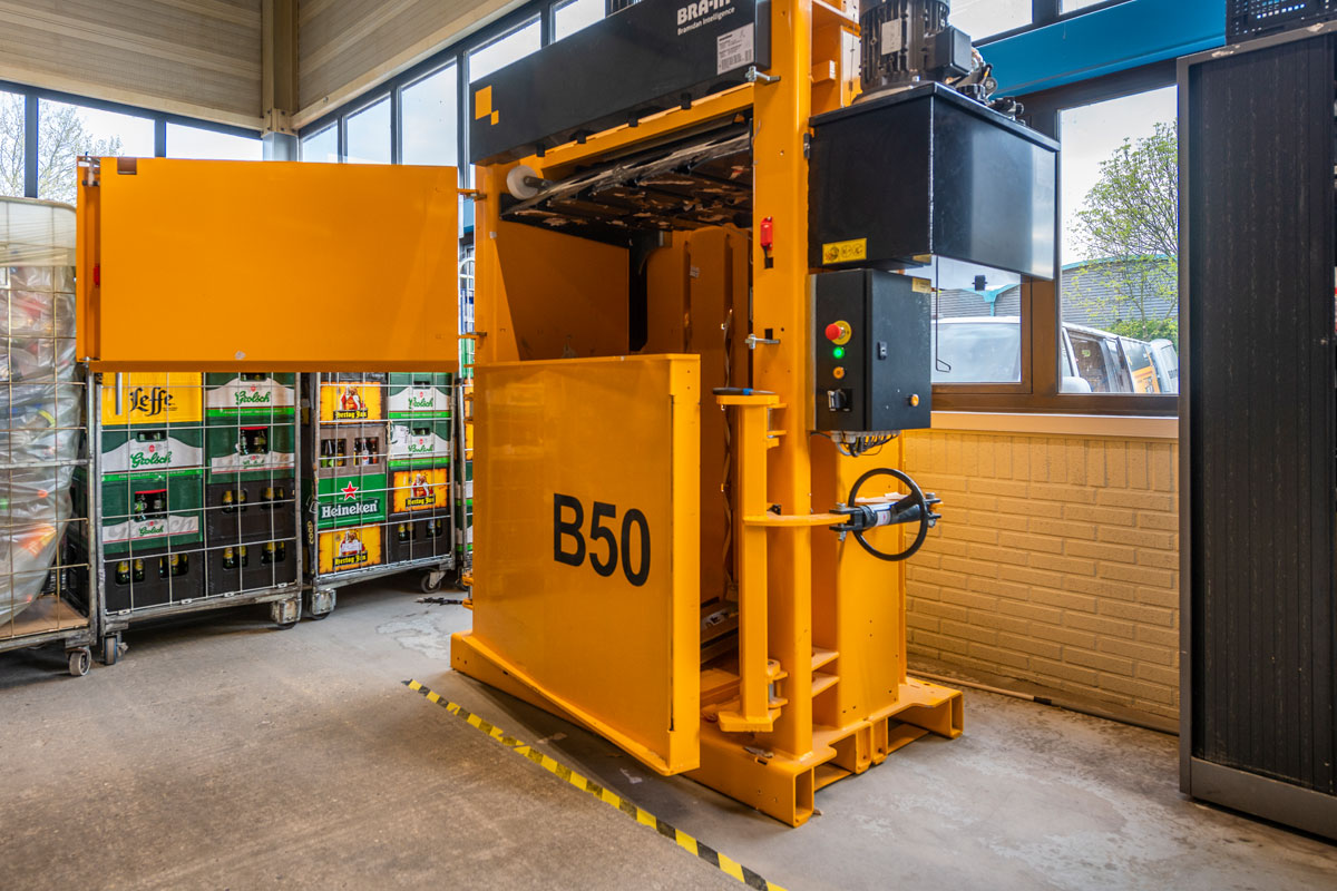 Balenpers | Schenk Recycling | Afvalinzameling